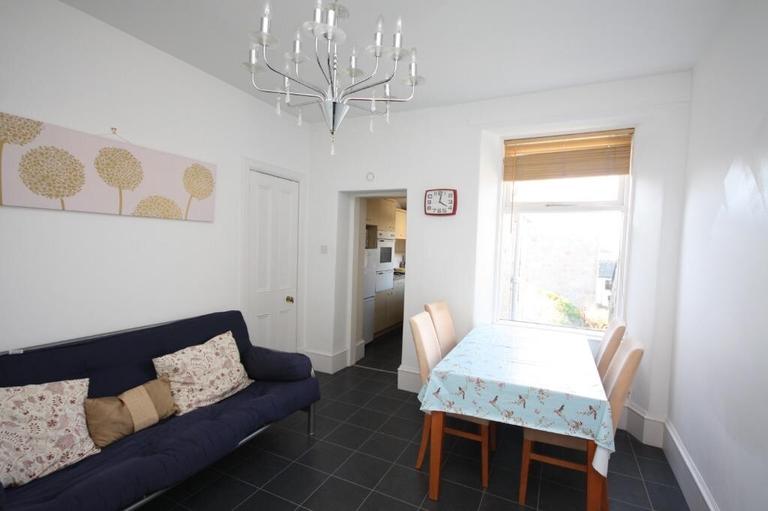 3 bedroom apartment for rent Clifton Road, Aberdeen, AB24 4RN | UniHomes