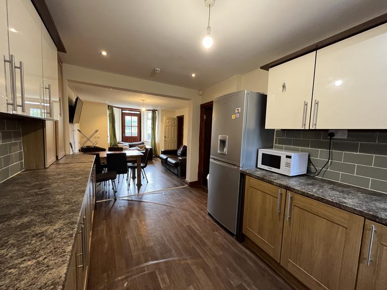 6 bedroom house for rent Cardigan Lane, Leeds, LS6 1DX | UniHomes