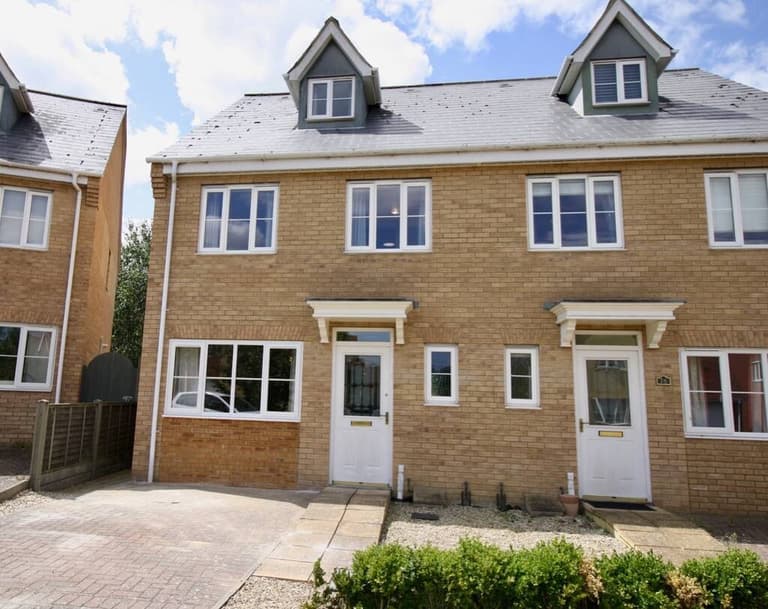 4 Bedroom House For Rent Roe Drive Norfolk Norwich Nr5 8bt Unihomes