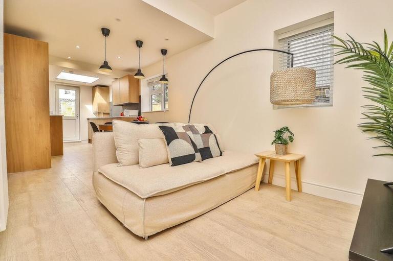 7 bedroom house for rent Norman Road, Portsmouth, PO4 0LP | UniHomes