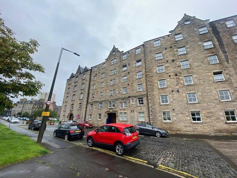 2 bedroom house for rent The Bond Edinburgh, EH6 7EN | UniHomes
