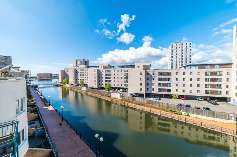 2 bedroom house for rent Sirius House, Celestia Cardiff, CF10 4RB ...