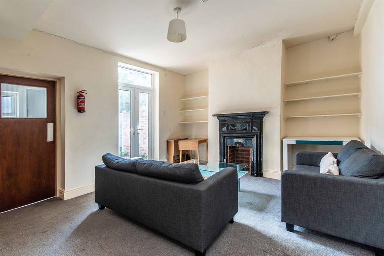 5 bedroom house for rent The Park, Nottingham, NG7 1DL | UniHomes