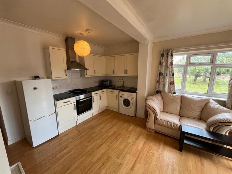 1 bedroom apartment for rent 73-75 Welbeck Avenue Southampton, SO17 1SQ ...