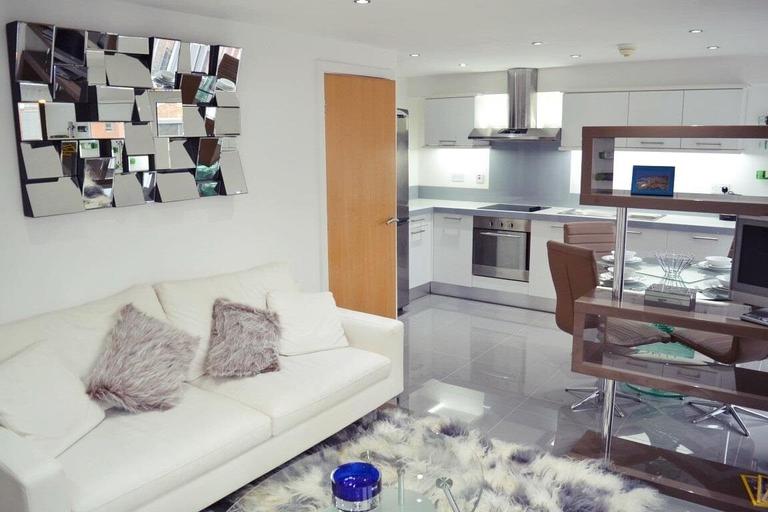 3 bedroom house for rent The Linx Building, Manchester, M4 4AS | UniHomes