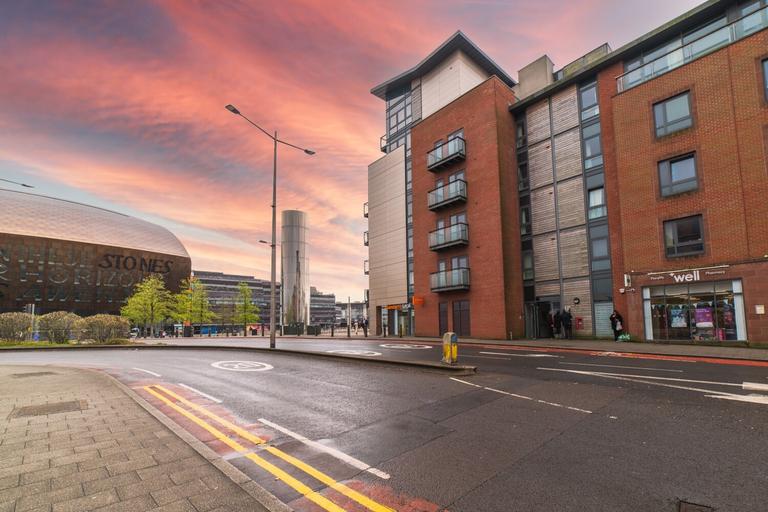 2 bedroom house for rent Quayside Cardiff, CF10 5BX | UniHomes