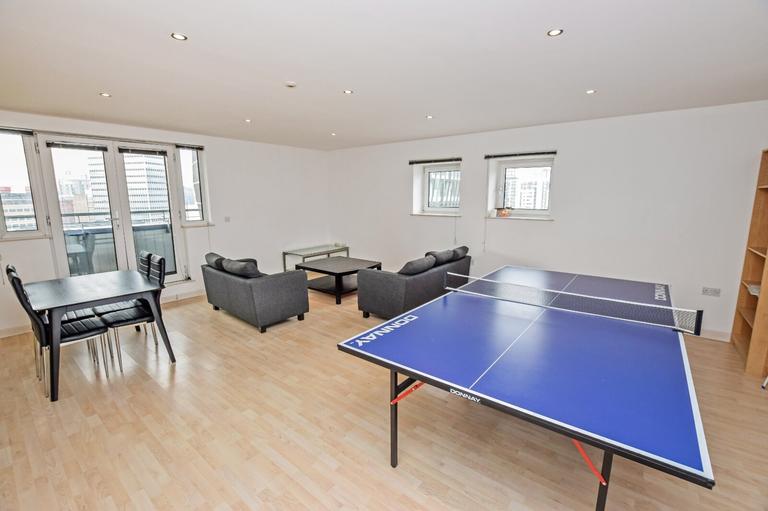 3 bedroom house for rent The Linx, Manchester, M4 4AS | UniHomes