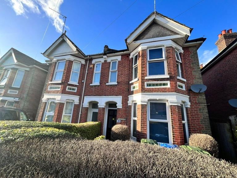 5 bedroom house for rent Morris Road Southampton, SO15 2BS | UniHomes