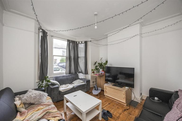 6 bedroom house for rent Queens Park Road, Brighton, BN2 9ZB | UniHomes