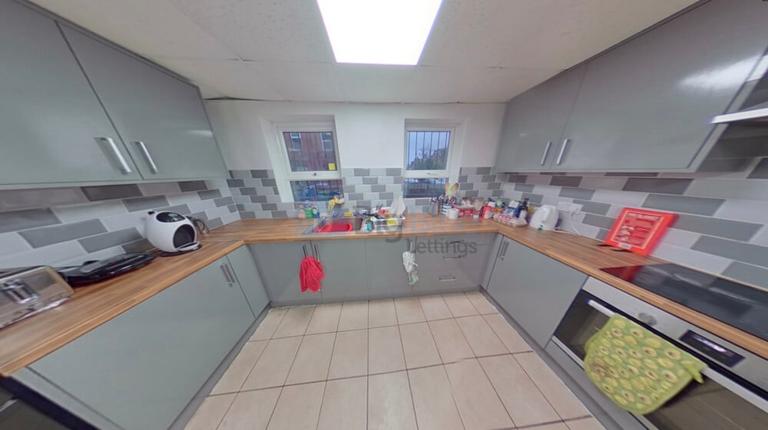 7 bedroom house for rent Delph Lane Leeds, LS6 2HQ | UniHomes