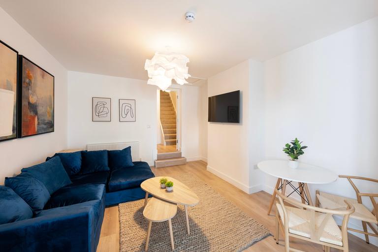 7 bedroom house for rent Southmead Road, Bristol, BS10 5EL | UniHomes