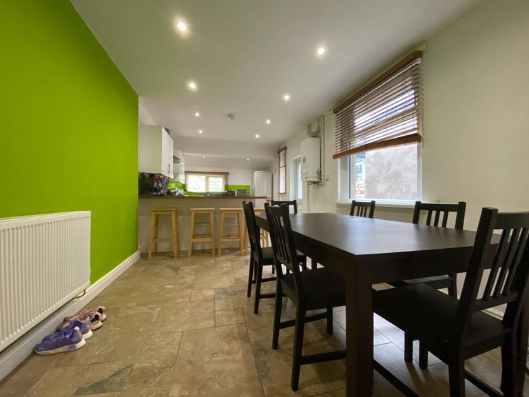 4 bedroom house for rent Strathnairn Street Cardiff, CF24 3JN | UniHomes