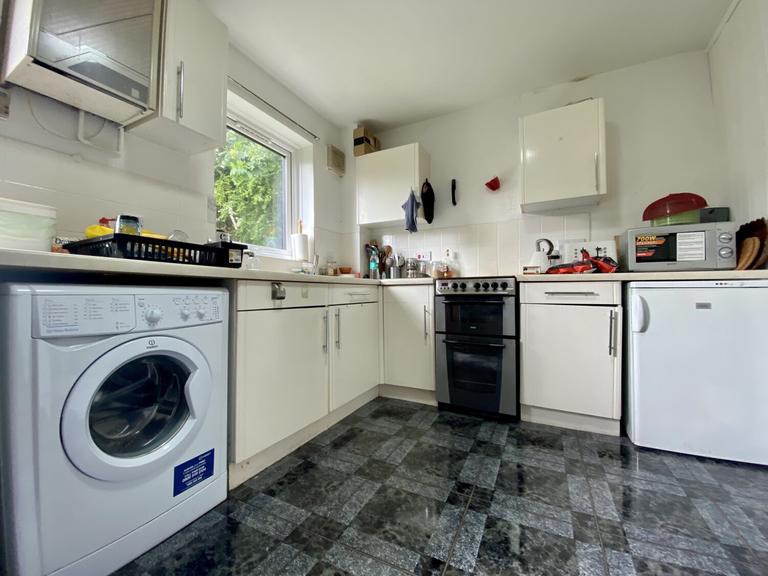 2 bedroom house for rent Foster Drive Cardiff, CF23 9BD | UniHomes