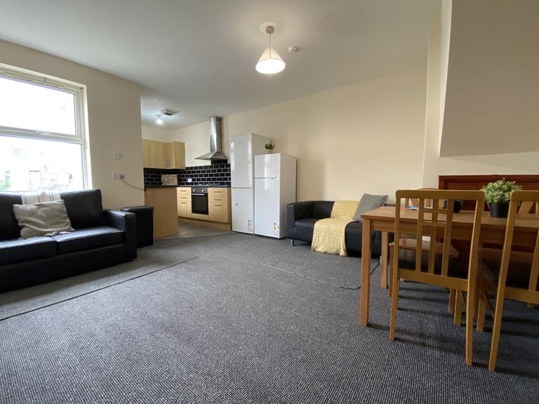 5 bedroom house for rent Wyeverne Road Cardiff, CF24 4BJ | UniHomes