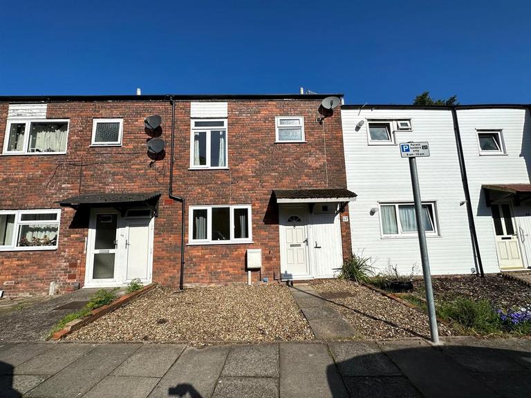 5 bedroom house for rent Braybourne Close, London, UB8 1UJ | UniHomes