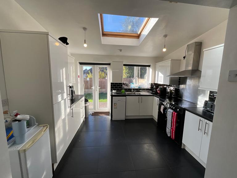 8 bedroom house for rent Harrington Drive Nottingham, NG7 1JN | UniHomes