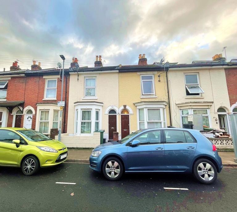 4 bedroom house for rent Margate Road Portsmouth, PO5 1EZ | UniHomes