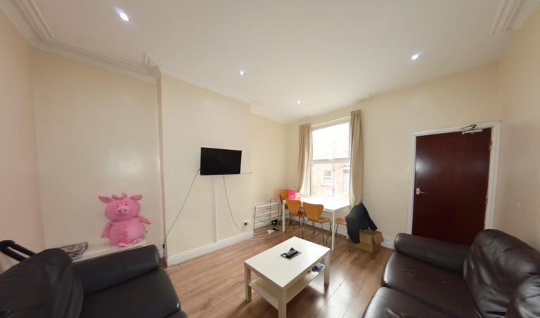 7 bedroom house for rent Manor Drive, Leeds, LS6 1DE | UniHomes