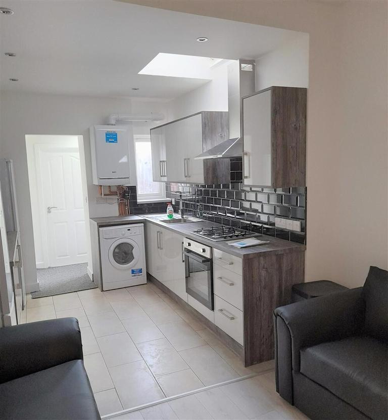 6 bedroom house for rent Winnie Road Birmingham, B29 6JU | UniHomes