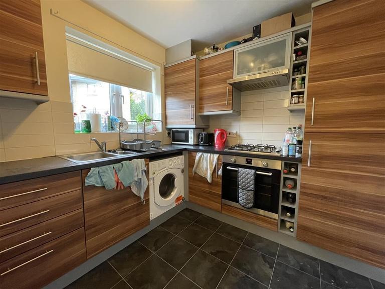 4 bedroom house for rent Bramwell Drive, Sheffield, S3 7PE | UniHomes