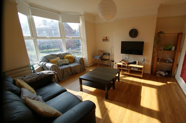 5 bedroom house for rent Cardigan Lane, Leeds, LS6 1DX | UniHomes