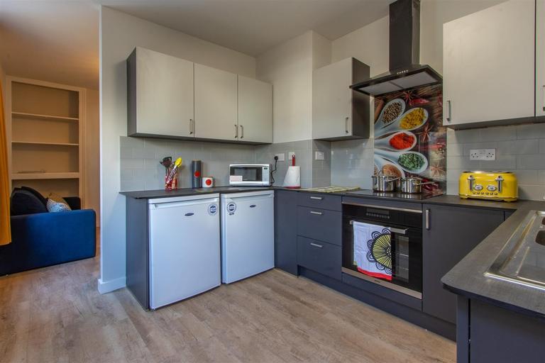 6 bedroom house for rent Keppoch Street Cardiff, CF24 3JS | UniHomes