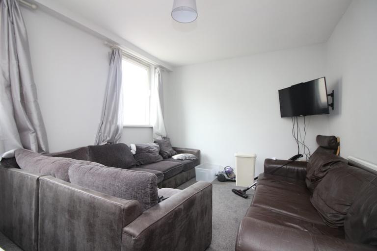 5 bedroom house for rent Mundy Place Cardiff, CF24 4BZ | UniHomes