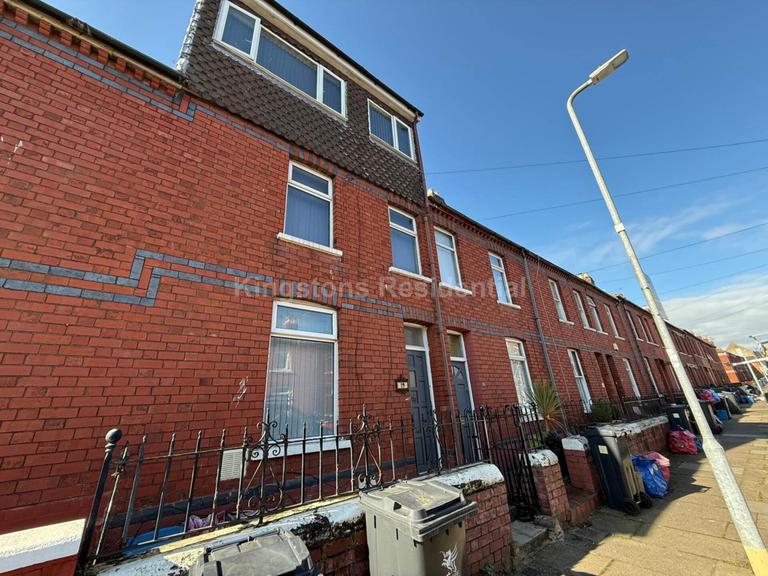 4 bedroom house for rent Florentia Street Cathays Cardiff, CF24 4PE ...