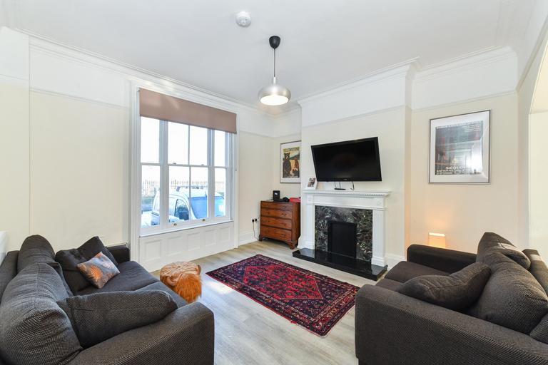 6 bedroom house for rent Forest Road East, Nottingham, NG1 4FJ | UniHomes