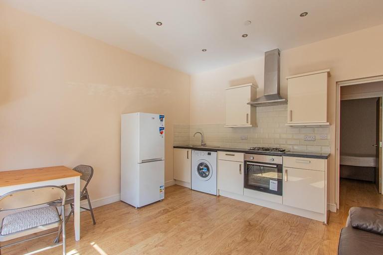 1 bedroom house for rent Colum Road, Cardiff, CF10 3EG | UniHomes