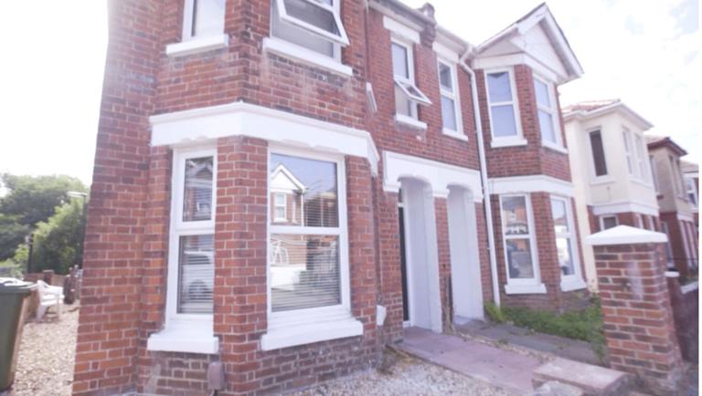 5 bedroom house for rent Burlington Road Southampton, SO15 2FQ | UniHomes