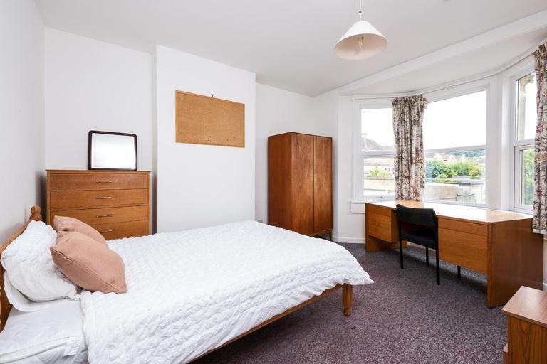 5 bedroom house for rent Shaftesbury Road Bath, BA2 3LQ | UniHomes