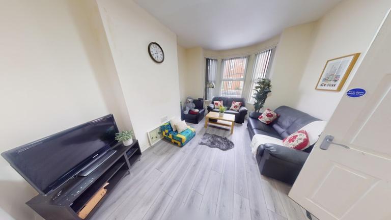 4 bedroom house for rent Beech Avenue Nottingham, NG7 7LJ | UniHomes