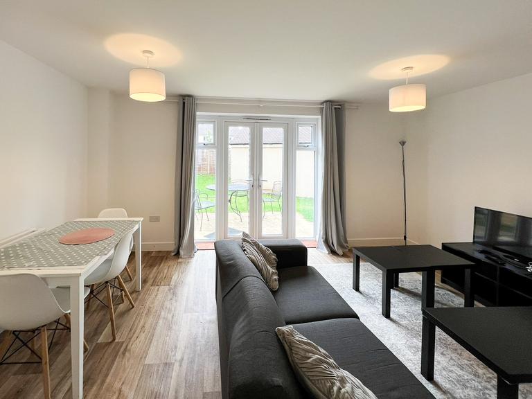 4 bedroom house for rent Edward Parker Road, Stoke Gifford Bristol ...