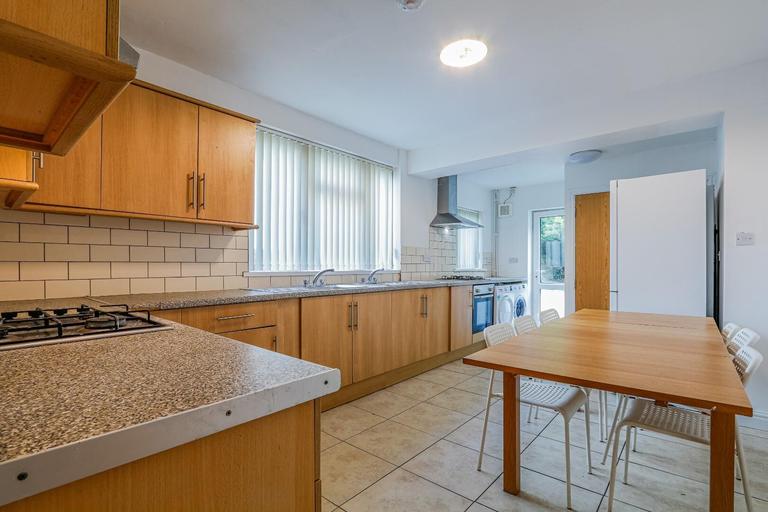1 bedroom house for rent Colum Road Cardiff, CF10 3EH | UniHomes