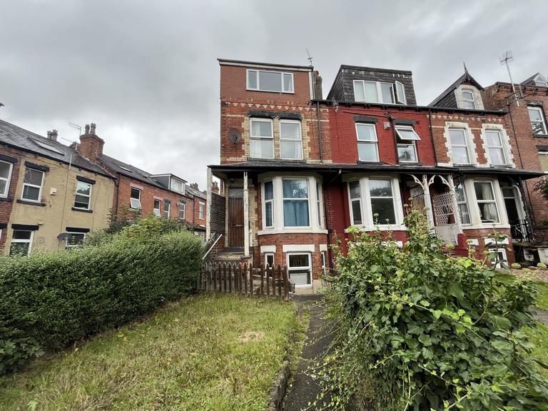 6 bedroom house for rent Hyde Park Terrace, Leeds, LS6 1BJ | UniHomes
