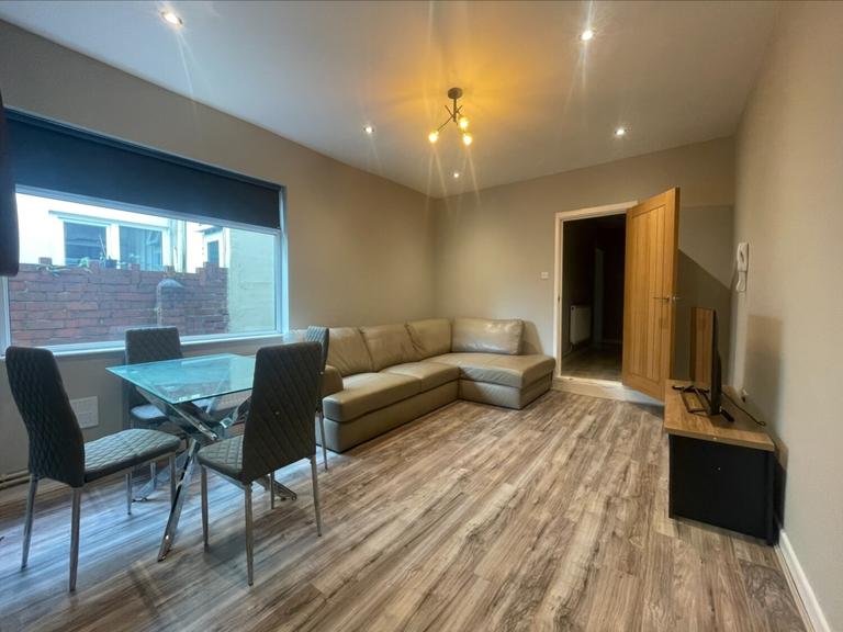 2 bedroom apartment for rent Allensbank Road Cardiff, CF14 3PP | UniHomes