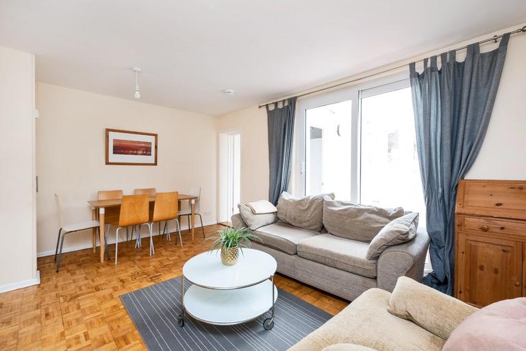 3 bedroom house for rent Moorfields Road Bath, BA2 2HP | UniHomes