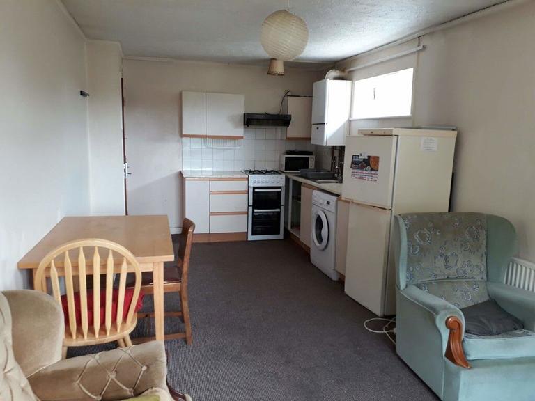 2 bedroom apartment for rent Hill Lane, Southampton, SO15 5DB | UniHomes