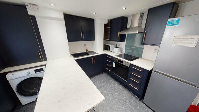 6 bedroom house for rent Manor Drive, Leeds, LS6 1DD | UniHomes