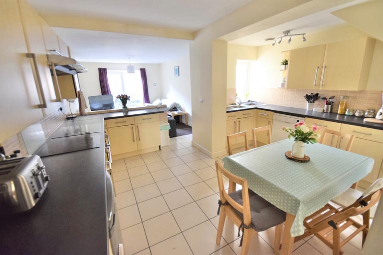 7 bedroom house for rent Rhymney Street Cardiff, CF24 4DL | UniHomes