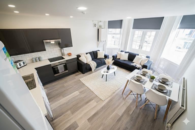 4 bedroom apartment for rent 212 Broomhall Street Sheffield, S3 7SQ ...