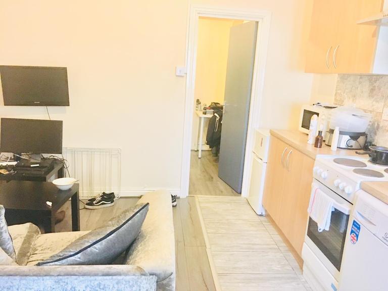 1 bedroom apartment for rent Oak Tree Lane Birmingham, B29 6JE | UniHomes