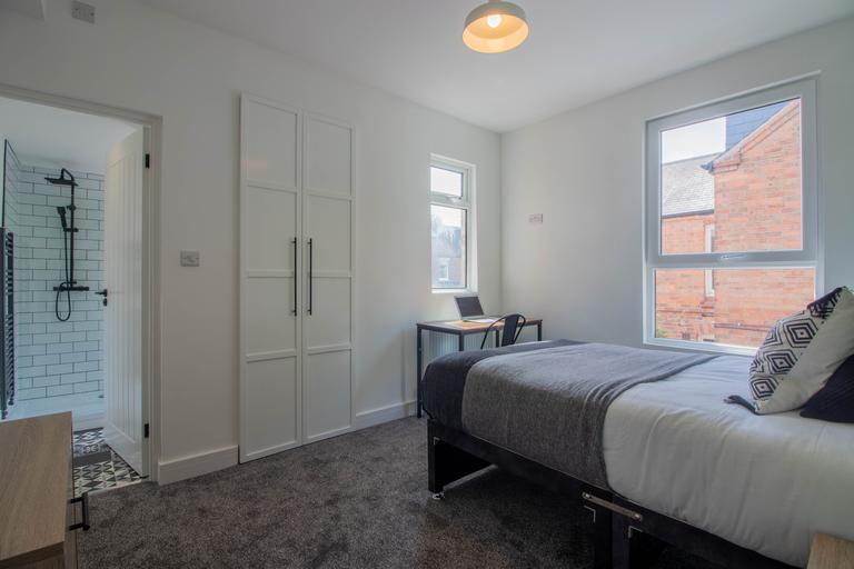 5 bedroom house for rent Park Street, Nottingham, NG9 1DH | UniHomes
