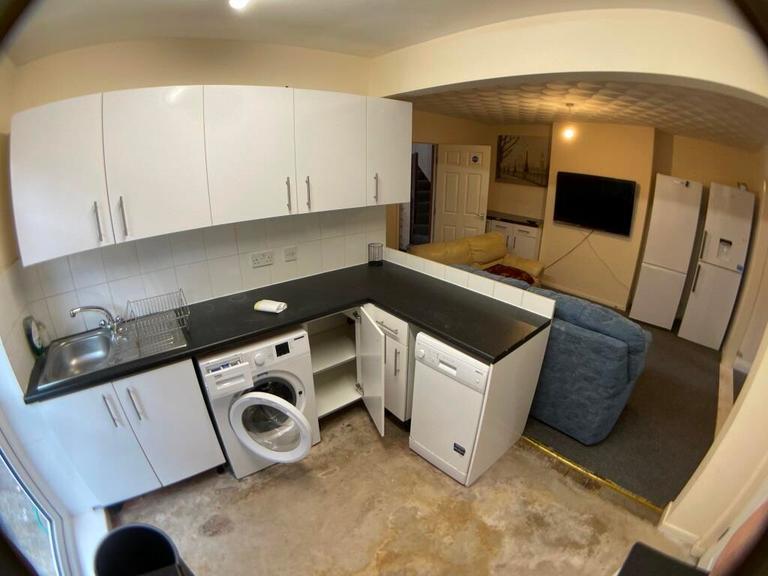 6 bedroom house for rent Harrison Road Southampton, SO17 3TL | UniHomes