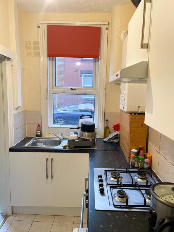 2 bedroom house for rent Harold Grove Leeds, LS6 1PH | UniHomes