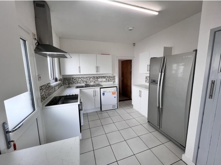 5 bedroom house for rent Newfoundland Road Cardiff, CF14 3LD | UniHomes
