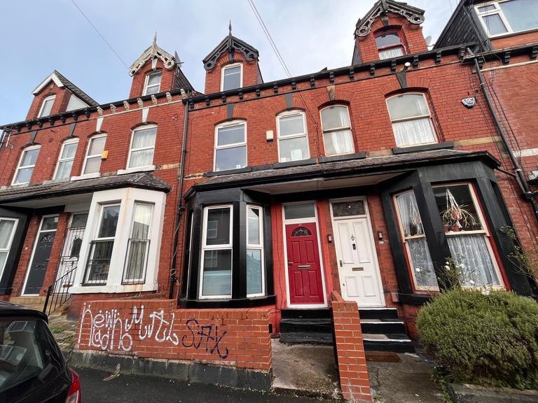 5 bedroom house for rent Hessle Mount, Leeds, LS6 1EP | UniHomes