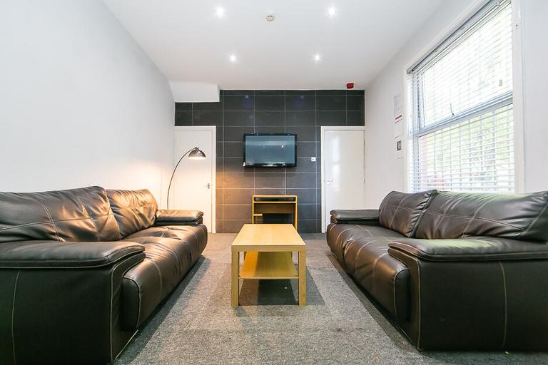 7 bedroom house for rent Archery Road, Leeds, LS2 9AU | UniHomes