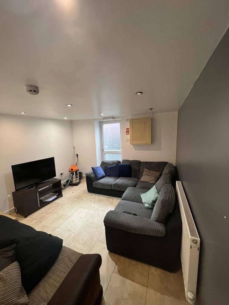 6 bedroom house for rent Meadow View Leeds, LS6 1JQ | UniHomes